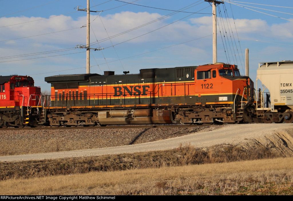 BNSF 1122
